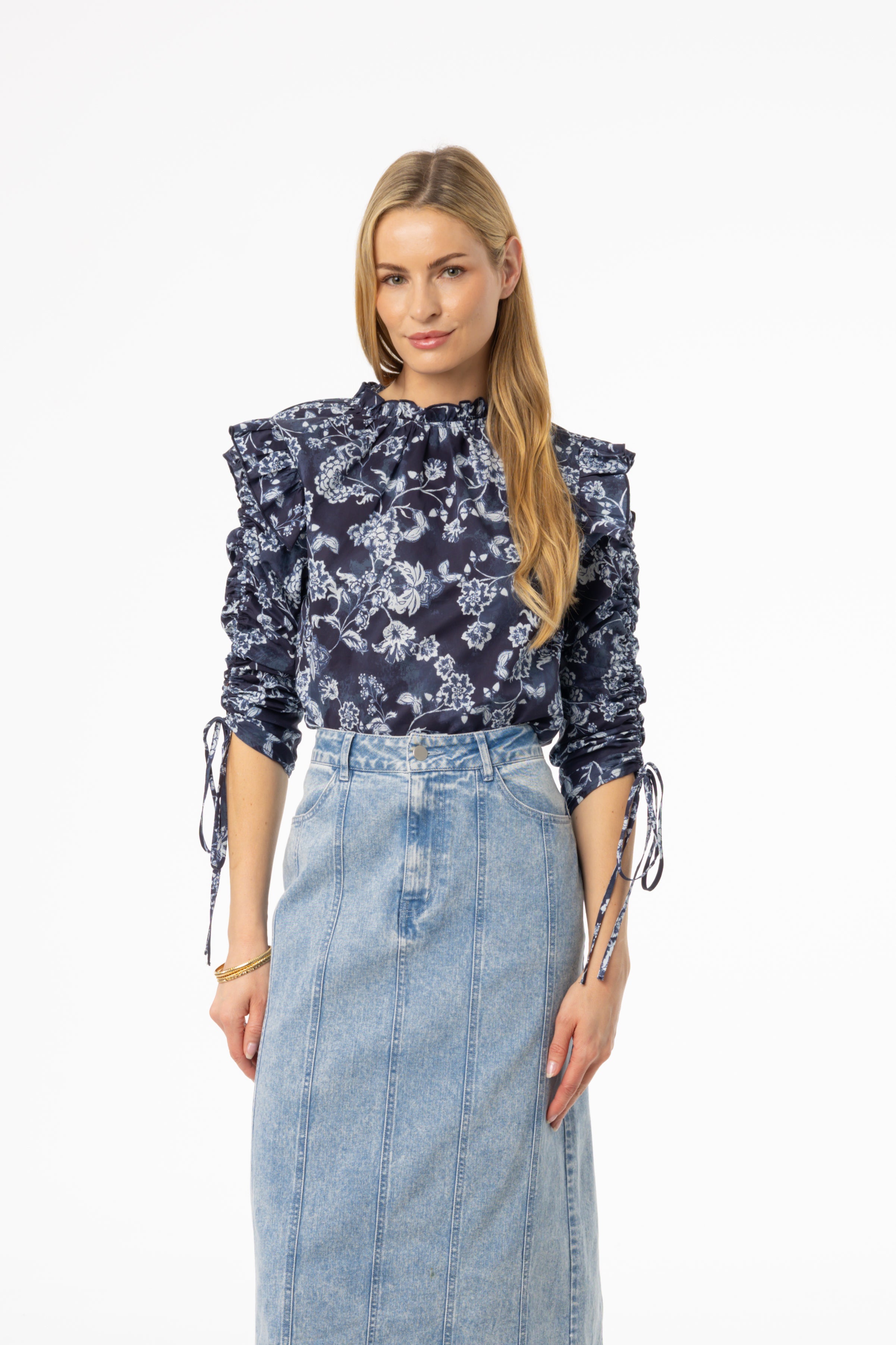 Navy Floral Ruffle Blouse – BLANK